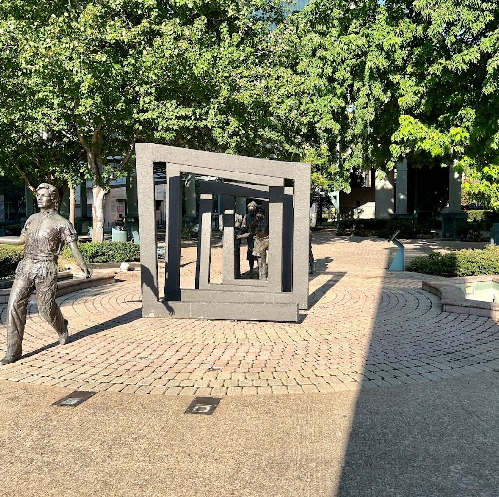 Downtown and City Center Parks – Downtown Dallas, Inc.